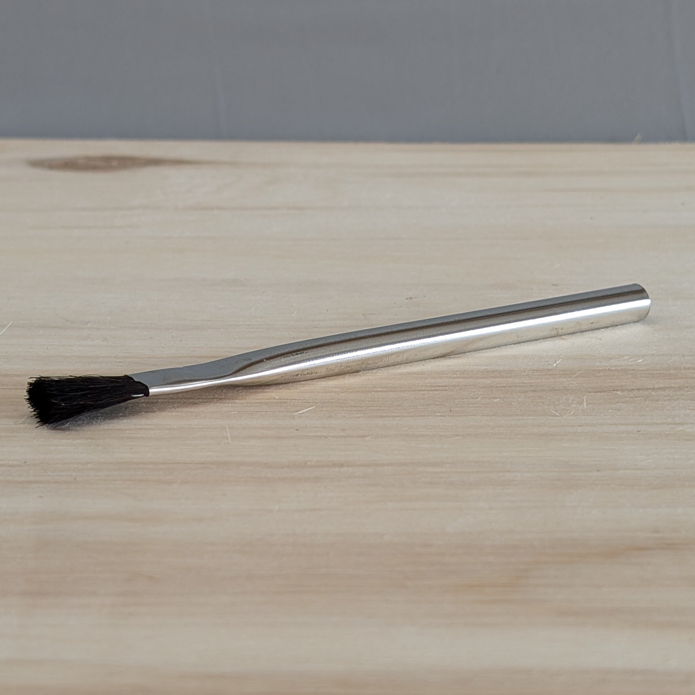 Acid Brush with Metal Handle – Warkov-Safeer Leather Ltd.